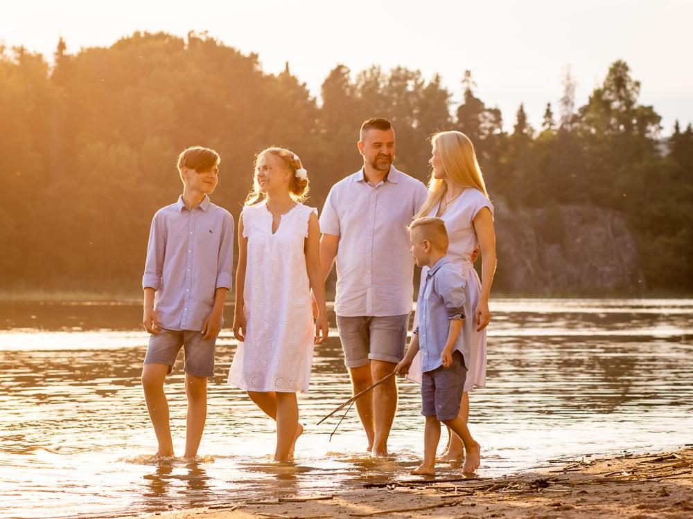 Perhe- ja lapsikuvaus Salo & Varsinais-Suomi - Tuija Elonen Photos